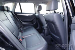 Melns BMW X1 2010 Tukums, ar dzinēja tilpumu 2.00 L un nobraukumu 365 tūkst. km par 5950 €, foto 14 vietnē AUTOMOTO.COM.LV