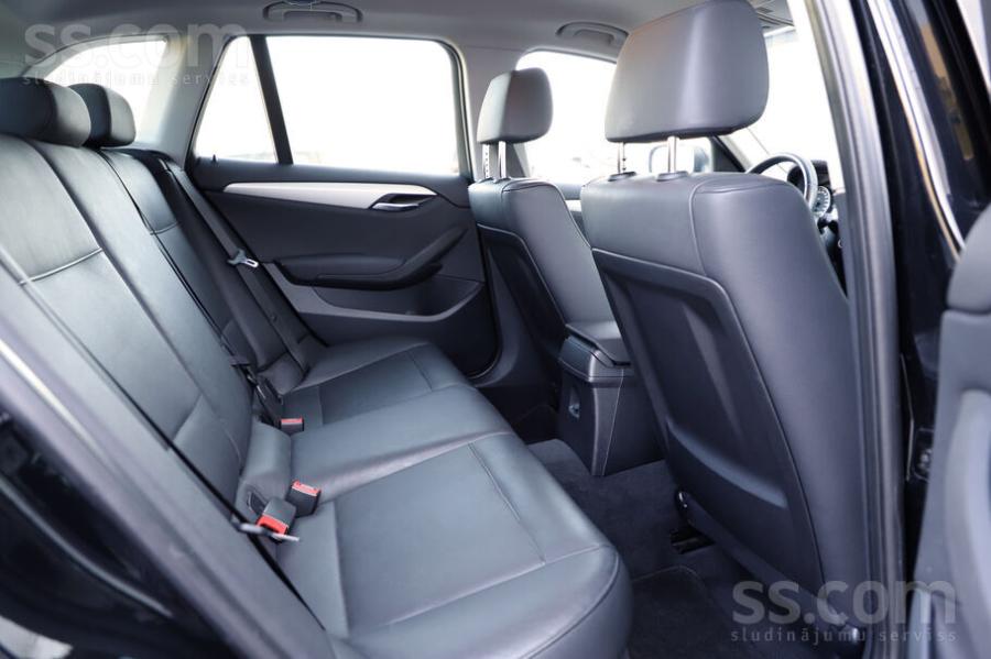 Melns BMW X1 2010 Tukums, ar dzinēja tilpumu 2.00 L un nobraukumu 365 tūkst. km par 5950 €, foto 14 vietnē AUTOMOTO.COM.LV