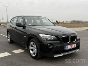 Melns BMW X1 2010 Liepāja, ar dzinēja tilpumu 2.00 L un nobraukumu 212 tūkst. km par 7400 €, foto 4 vietnē AUTOMOTO.COM.LV