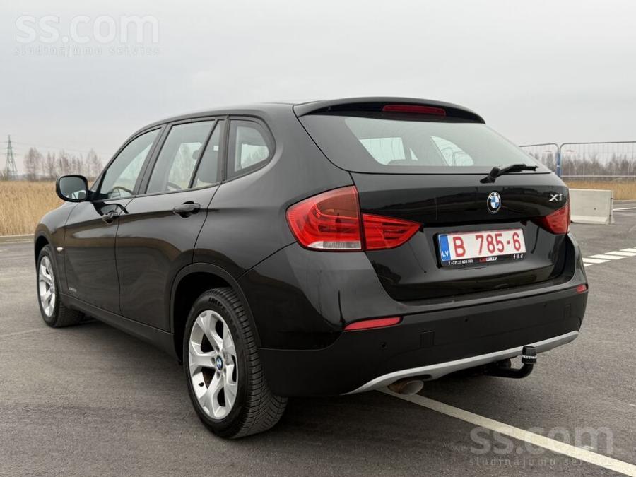 Melns BMW X1 2010 Liepāja, ar dzinēja tilpumu 2.00 L un nobraukumu 212 tūkst. km par 7400 €, foto 5 vietnē AUTOMOTO.COM.LV