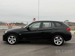 Melns BMW X1 2010 Liepāja, ar dzinēja tilpumu 2.00 L un nobraukumu 212 tūkst. km par 7400 €, foto 7 vietnē AUTOMOTO.COM.LV