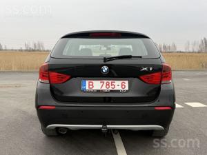 Melns BMW X1 2010 Liepāja, ar dzinēja tilpumu 2.00 L un nobraukumu 212 tūkst. km par 7400 €, foto 9 vietnē AUTOMOTO.COM.LV