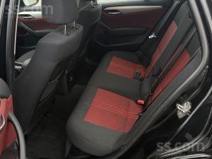 Melns BMW X1 2010 Liepāja, ar dzinēja tilpumu 2.00 L un nobraukumu 212 tūkst. km par 7400 €, foto 13 vietnē AUTOMOTO.COM.LV