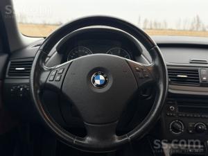 Melns BMW X1 2010 Liepāja, ar dzinēja tilpumu 2.00 L un nobraukumu 212 tūkst. km par 7400 €, foto 20 vietnē AUTOMOTO.COM.LV