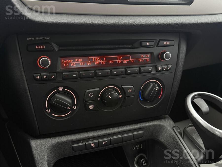 Melns BMW X1 2010 Liepāja, ar dzinēja tilpumu 2.00 L un nobraukumu 212 tūkst. km par 7400 €, foto 23 vietnē AUTOMOTO.COM.LV