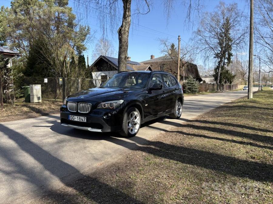 Melns BMW X1 2010 Rīga, ar dzinēja tilpumu 2.00 L un nobraukumu 209 tūkst. km par 6500 €, foto 7 vietnē AUTOMOTO.COM.LV