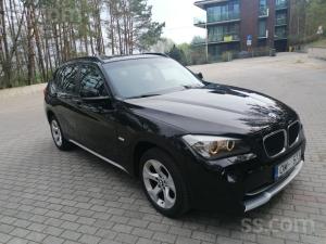 Black BMW X1 2010 in Jurmala, with an engine capacity of 2.00 L and mileage of 229 thousand km for 6750 €, photo 4 on AUTOMOTO.COM.LV