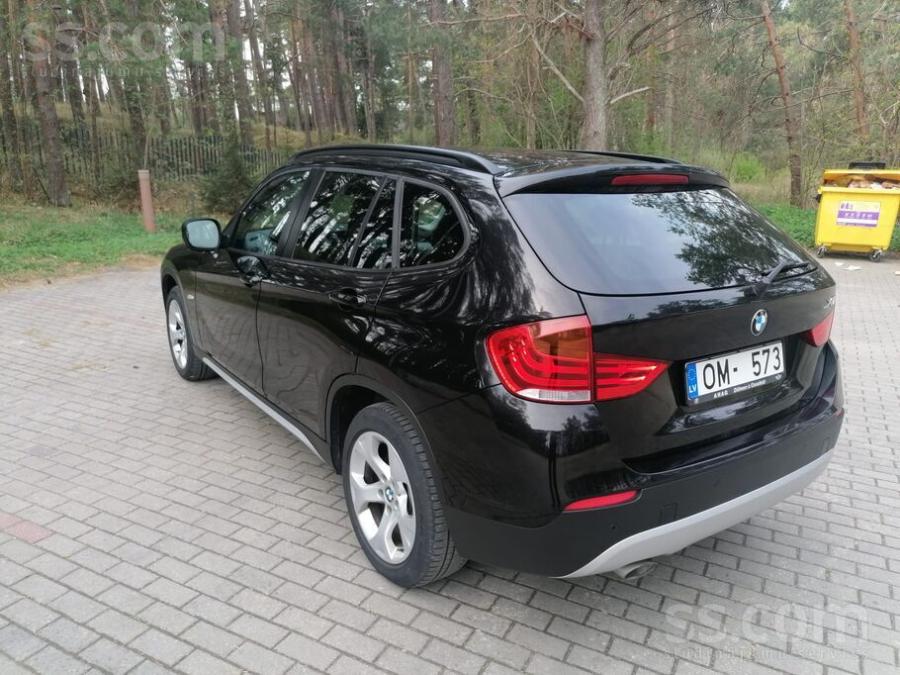 Black BMW X1 2010 in Jurmala, with an engine capacity of 2.00 L and mileage of 229 thousand km for 6750 €, photo 7 on AUTOMOTO.COM.LV