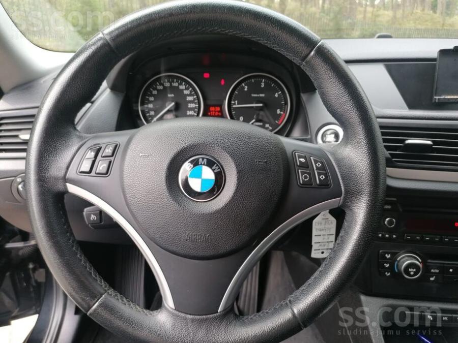 Black BMW X1 2010 in Jurmala, with an engine capacity of 2.00 L and mileage of 229 thousand km for 6750 €, photo 9 on AUTOMOTO.COM.LV