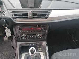 Black BMW X1 2010 in Jurmala, with an engine capacity of 2.00 L and mileage of 229 thousand km for 6750 €, photo 10 on AUTOMOTO.COM.LV