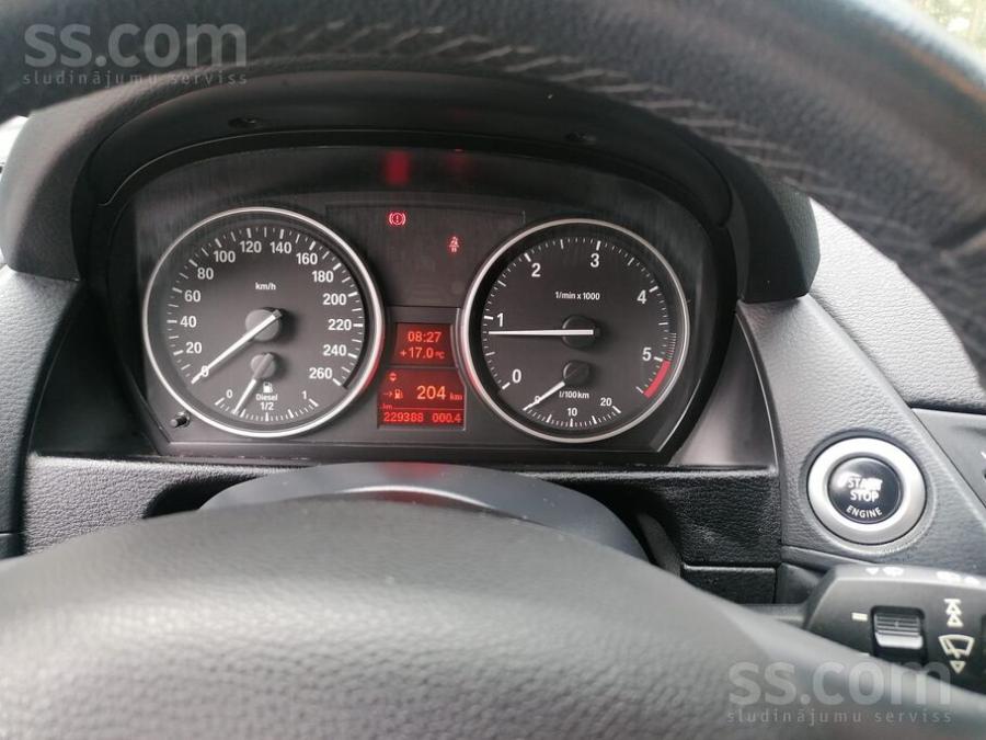 Black BMW X1 2010 in Jurmala, with an engine capacity of 2.00 L and mileage of 229 thousand km for 6750 €, photo 12 on AUTOMOTO.COM.LV