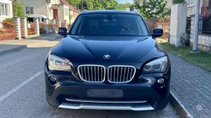 Black BMW X1 2010 in Silute, with an engine capacity of 2.00 L and mileage of 247 thousand km for 4700 €, photo 3 on AUTOMOTO.COM.LV