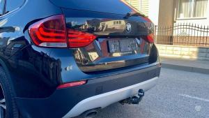 Black BMW X1 2010 in Silute, with an engine capacity of 2.00 L and mileage of 247 thousand km for 4700 €, photo 12 on AUTOMOTO.COM.LV