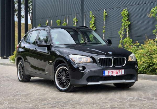 Melns BMW X1 2010 Viļņa, ar dzinēja tilpumu 2.00 L un nobraukumu 269 tūkst. km par 6500 €, foto 1 vietnē AUTOMOTO.COM.LV