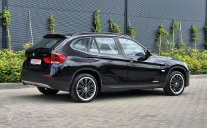 Black BMW X1 2010 in Vilnius, with an engine capacity of 2.00 L and mileage of 269 thousand km for 6500 €, photo 6 on AUTOMOTO.COM.LV
