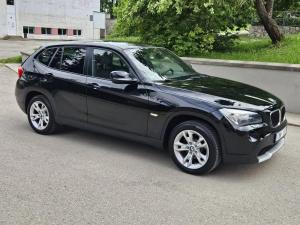 Черный БМВ Х1 2010 в Екабпилс, объемом двигателя 2.00 л и пробегом 253 тыс. км за 6990 €, фото 6 на AUTOMOTO.COM.LV