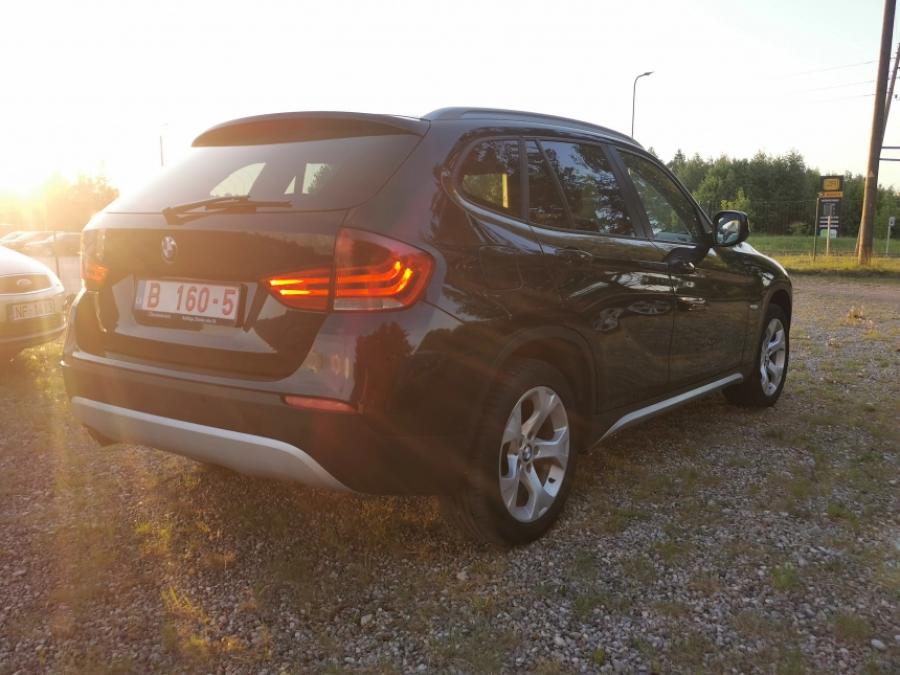 Melns BMW X1 2010 Rīga, ar dzinēja tilpumu 2.00 L un nobraukumu 247 tūkst. km par 7450 €, foto 3 vietnē AUTOMOTO.COM.LV