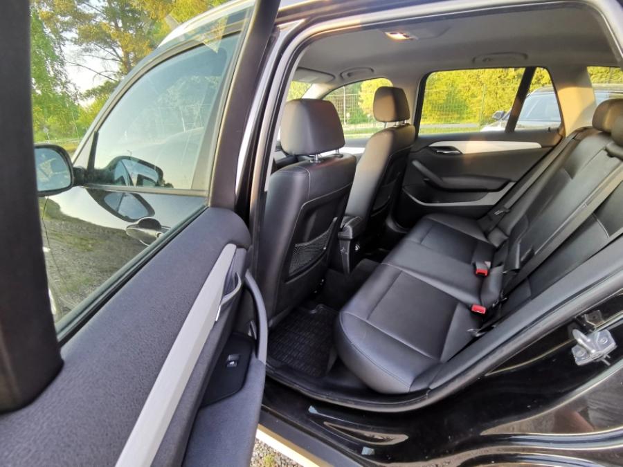 Melns BMW X1 2010 Rīga, ar dzinēja tilpumu 2.00 L un nobraukumu 247 tūkst. km par 7450 €, foto 7 vietnē AUTOMOTO.COM.LV