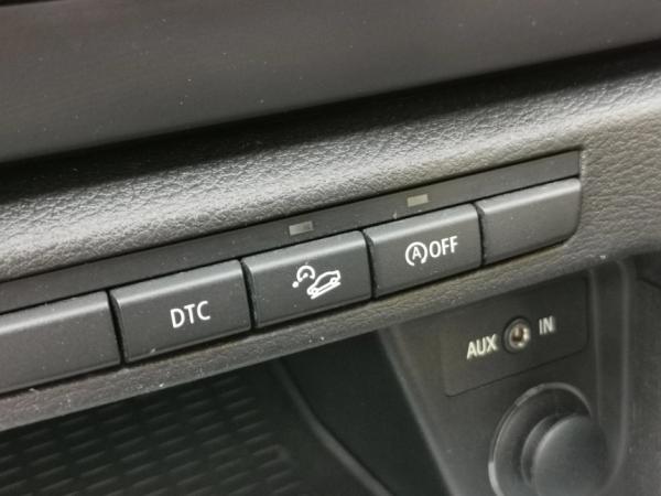 Black BMW X1 2010 in Riga, with an engine capacity of 2.00 L and mileage of 247 thousand km for 7450 €, photo 10 on AUTOMOTO.COM.LV