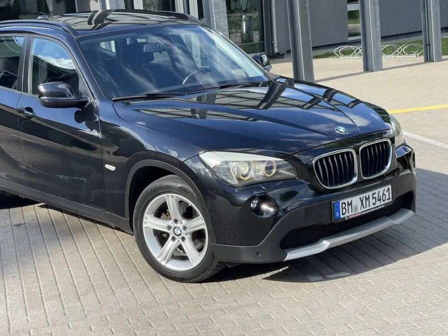 Black BMW X1 2010 in Jurmala, with an engine capacity of 2.00 L and mileage of 286 thousand km for 5850 €, photo 4 on AUTOMOTO.COM.LV