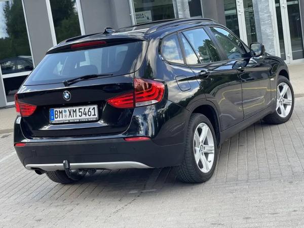 Melns BMW X1 2010 Jūrmala, ar dzinēja tilpumu 2.00 L un nobraukumu 286 tūkst. km par 5850 €, foto 4 vietnē AUTOMOTO.COM.LV