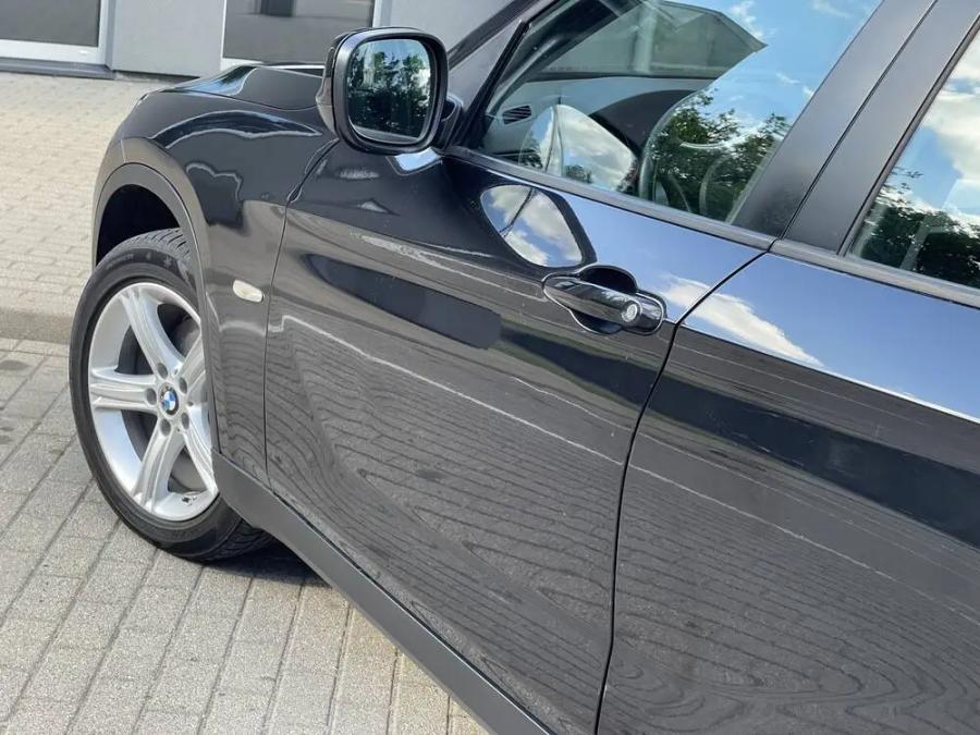 Black BMW X1 2010 in Jurmala, with an engine capacity of 2.00 L and mileage of 286 thousand km for 5850 €, photo 10 on AUTOMOTO.COM.LV