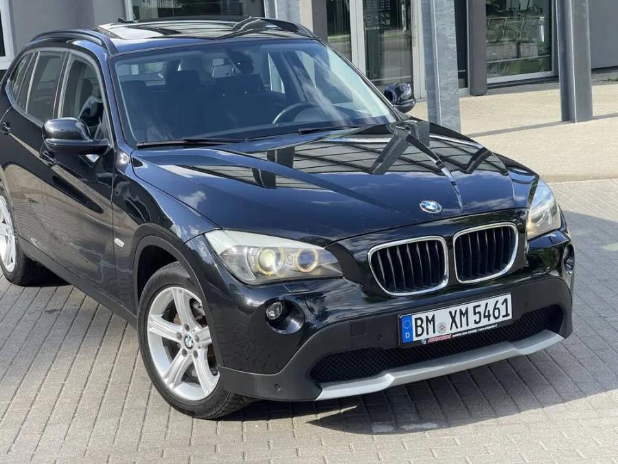 Black BMW X1 2010 in Jurmala, with an engine capacity of 2.00 L and mileage of 286 thousand km for 5850 €, photo 17 on AUTOMOTO.COM.LV
