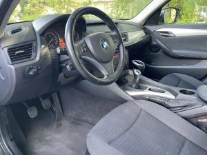 Black BMW X1 2010 in Jurmala, with an engine capacity of 2.00 L and mileage of 286 thousand km for 5850 €, photo 21 on AUTOMOTO.COM.LV
