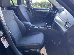 Black BMW X1 2010 in Jurmala, with an engine capacity of 2.00 L and mileage of 286 thousand km for 5850 €, photo 28 on AUTOMOTO.COM.LV