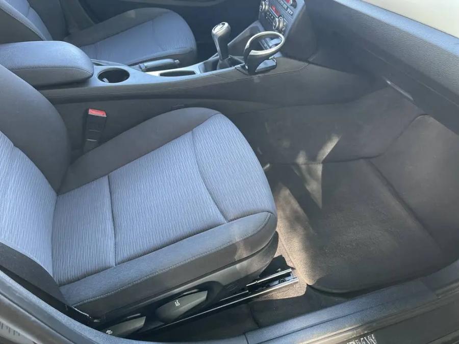 Black BMW X1 2010 in Jurmala, with an engine capacity of 2.00 L and mileage of 286 thousand km for 5850 €, photo 29 on AUTOMOTO.COM.LV