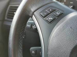 Black BMW X1 2010 in Kuldiga, with an engine capacity of 2.00 L and mileage of 247 thousand km for 7450 €, photo 14 on AUTOMOTO.COM.LV