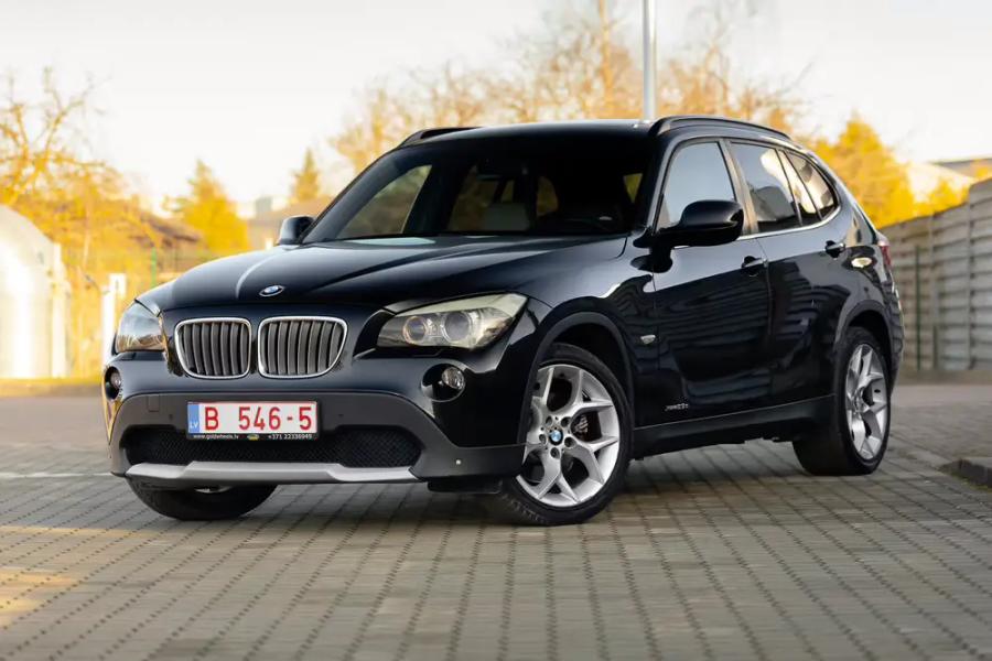 Melns BMW X1 2010 Jelgava, ar dzinēja tilpumu 2.00 L un nobraukumu 242 tūkst. km par 9900 €, foto 1 vietnē AUTOMOTO.COM.LV