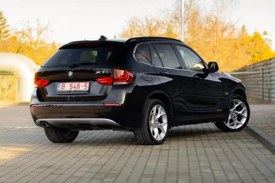 Melns BMW X1 2010 Jelgava, ar dzinēja tilpumu 2.00 L un nobraukumu 242 tūkst. km par 9900 €, foto 7 vietnē AUTOMOTO.COM.LV