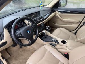 Black BMW X1 2010 in Vilnius, with an engine capacity of 2.00 L and mileage of 290 thousand km for 5500 €, photo 18 on AUTOMOTO.COM.LV