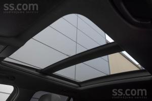 Black BMW X1 2010 in Riga, with an engine capacity of 2.00 L and mileage of 276 thousand km for 8250 €, photo 14 on AUTOMOTO.COM.LV