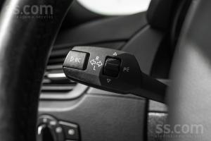 Black BMW X1 2010 in Riga, with an engine capacity of 2.00 L and mileage of 276 thousand km for 8250 €, photo 16 on AUTOMOTO.COM.LV