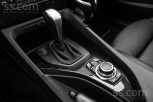 Black BMW X1 2010 in Riga, with an engine capacity of 2.00 L and mileage of 276 thousand km for 8250 €, photo 22 on AUTOMOTO.COM.LV