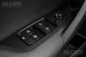 Black BMW X1 2010 in Riga, with an engine capacity of 2.00 L and mileage of 276 thousand km for 8250 €, photo 27 on AUTOMOTO.COM.LV