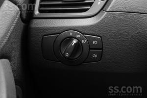 Black BMW X1 2010 in Riga, with an engine capacity of 2.00 L and mileage of 276 thousand km for 8250 €, photo 28 on AUTOMOTO.COM.LV