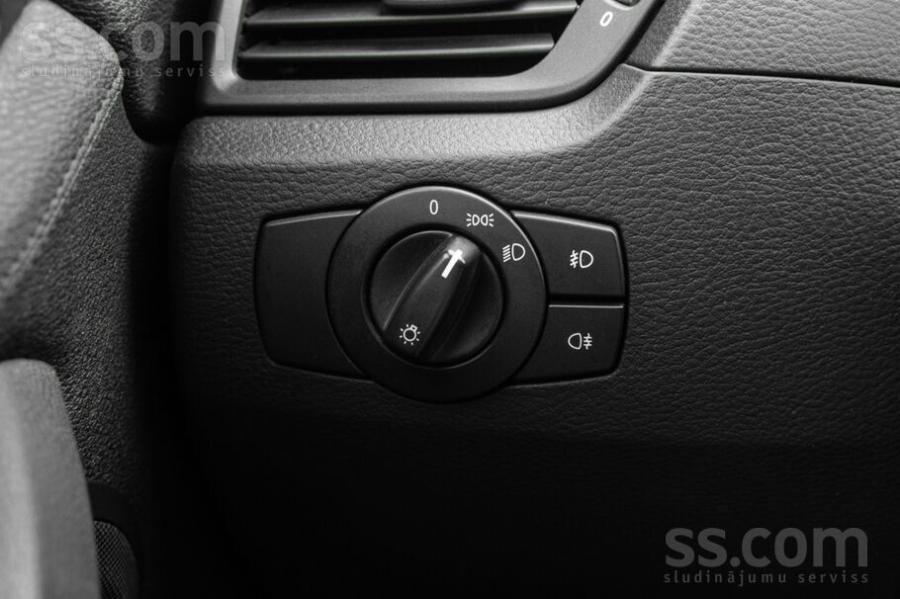 Black BMW X1 2010 in Riga, with an engine capacity of 2.00 L and mileage of 276 thousand km for 8250 €, photo 28 on AUTOMOTO.COM.LV