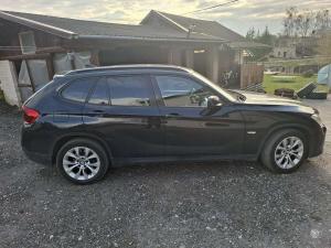 Black BMW X1 2010 in Alytus, with an engine capacity of 2.00 L and mileage of 262 thousand km for 5700 €, photo 6 on AUTOMOTO.COM.LV