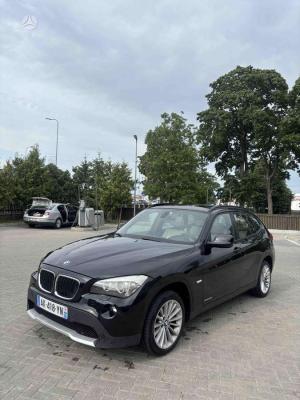Black BMW X1 2010 in Taurage, with an engine capacity of 2.00 L and mileage of 236 thousand km for 7300 €, photo  on AUTOMOTO.COM.LV