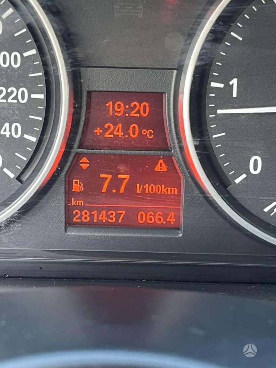 Черный БМВ Х1 2010 в Алитус, объемом двигателя 2.00 л и пробегом 281 тыс. км за 5200 €, фото 23 на AUTOMOTO.COM.LV