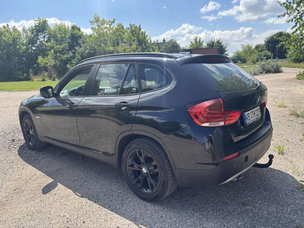 Melns BMW X1 2010 Utena, ar dzinēja tilpumu 2.00 L un nobraukumu 214 tūkst. km par 4850 €, foto 4 vietnē AUTOMOTO.COM.LV