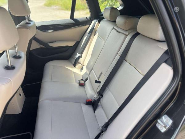 Melns BMW X1 2010 Utena, ar dzinēja tilpumu 2.00 L un nobraukumu 214 tūkst. km par 4850 €, foto 6 vietnē AUTOMOTO.COM.LV