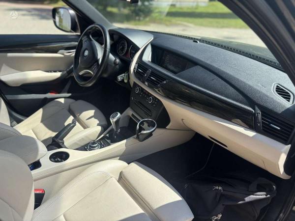 Melns BMW X1 2010 Utena, ar dzinēja tilpumu 2.00 L un nobraukumu 214 tūkst. km par 4850 €, foto 10 vietnē AUTOMOTO.COM.LV