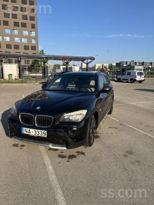 Melns BMW X1 2010 Rīga, ar dzinēja tilpumu 2.00 L un nobraukumu 316 tūkst. km par 8500 €, foto  vietnē AUTOMOTO.COM.LV
