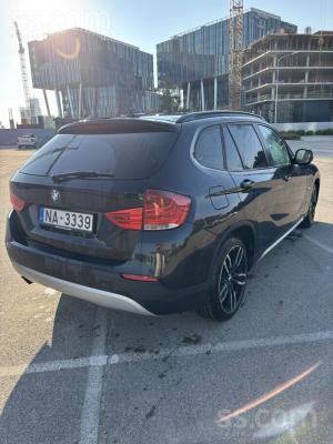 Melns BMW X1 2010 Rīga, ar dzinēja tilpumu 2.00 L un nobraukumu 316 tūkst. km par 8500 €, foto 4 vietnē AUTOMOTO.COM.LV