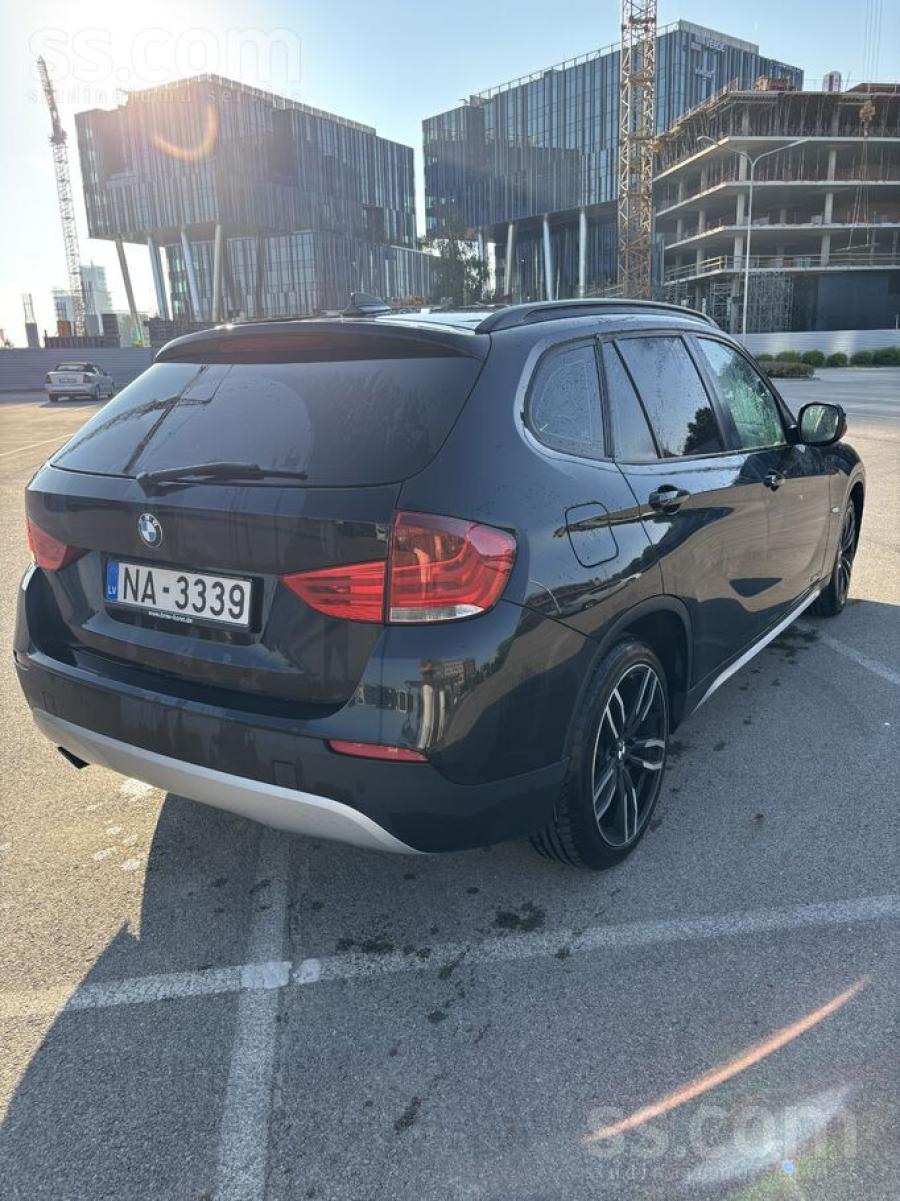 Melns BMW X1 2010 Rīga, ar dzinēja tilpumu 2.00 L un nobraukumu 316 tūkst. km par 8500 €, foto 4 vietnē AUTOMOTO.COM.LV