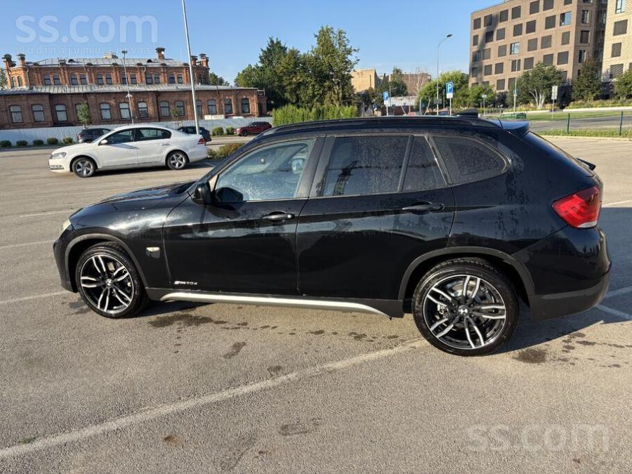 Melns BMW X1 2010 Rīga, ar dzinēja tilpumu 2.00 L un nobraukumu 316 tūkst. km par 8500 €, foto 7 vietnē AUTOMOTO.COM.LV